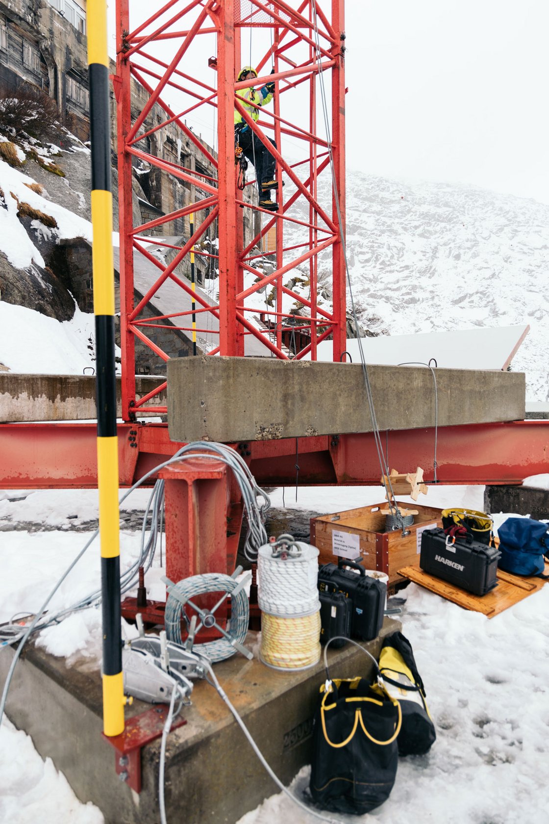 Replacement dam Spitallamm: Jakob rope works at the Grimselpass: Jakob ...
