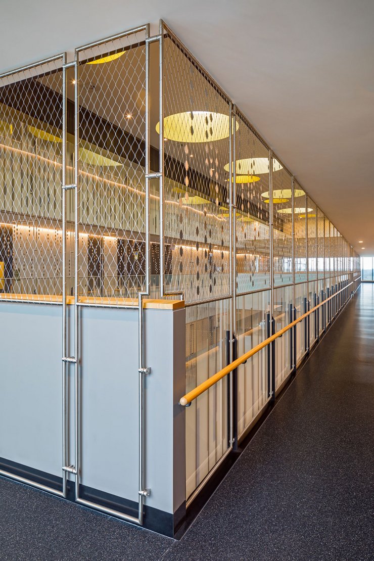 Transparent Webnet barriers for hospital: Jakob Rope Systems