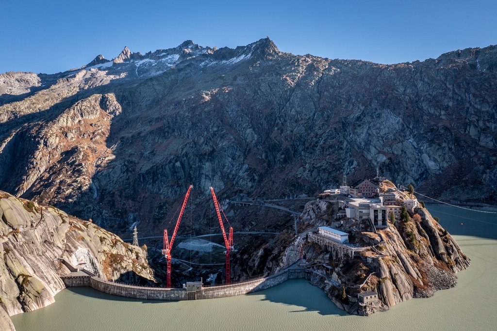 Replacement dam Spitallamm: Jakob rope works at the Grimselpass: Jakob ...